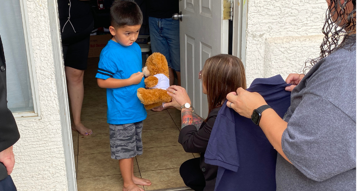 Bruner ES Staff Make Home Visits Welcoming New Students - CCSD Newsroom