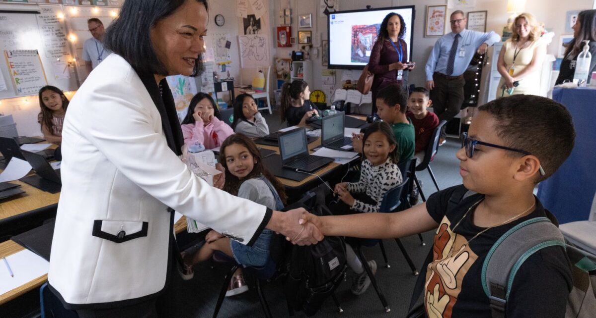 CCSD graduation ceremony live streams - CCSD Newsroom